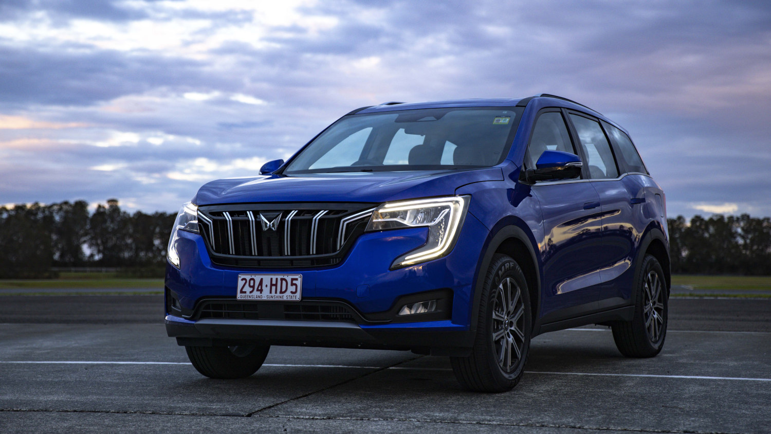 Mahindra XUV700 AX7 2024 | SUV Drive